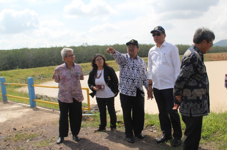 Dirjen Sumber Daya Air Tinjau Embung ITERA - ITERA