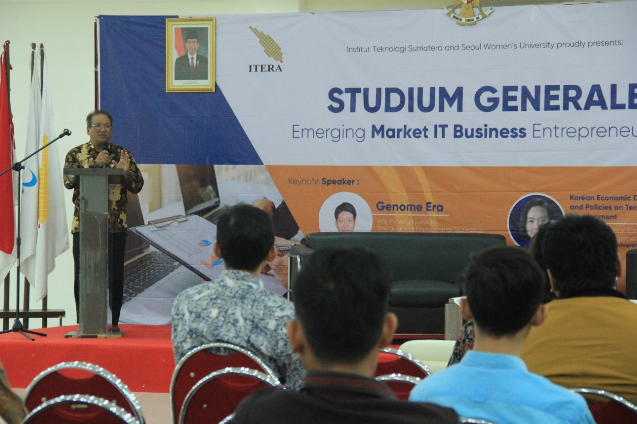 Dua Profesor Seoul Women's University Berbagi Ilmu di ITERA - ITERA