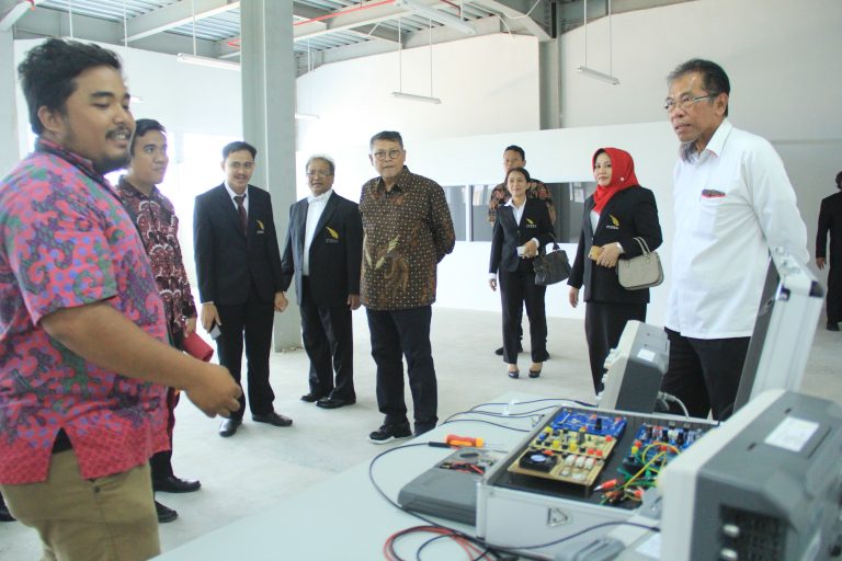 Gedung Labtek 3 ITERA Bantuan Kementerian BUMN Diresmikan - ITERA