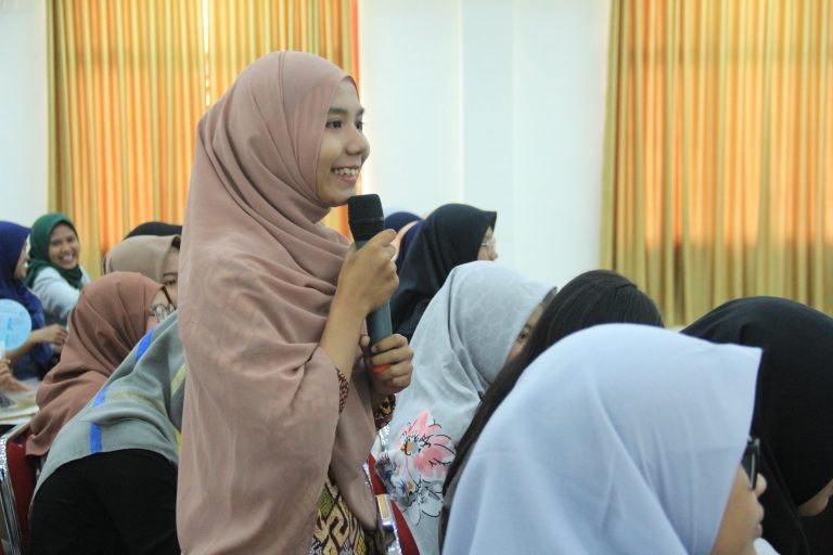 Kisah Perjuangan CEO Wardah Inspirasi Mahasiswa ITERA - ITERA