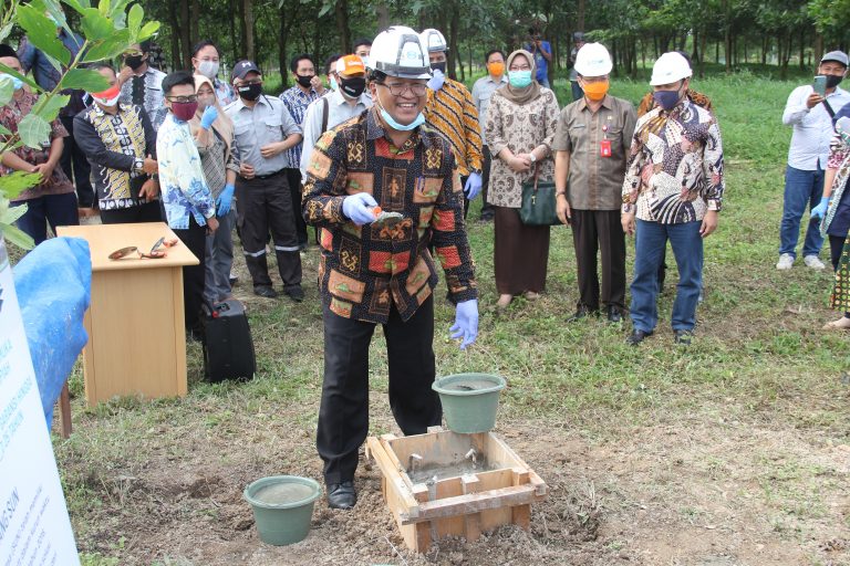 ITERA Kolaborasi dengan PT Wika dan SUN Bangun PLTS Terbesar di ...