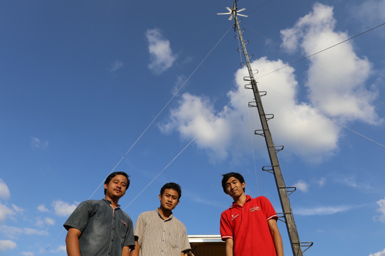 Mahasiswa Teknik Elektro ITERA Ciptakan Alat Pemanen Energi - ITERA