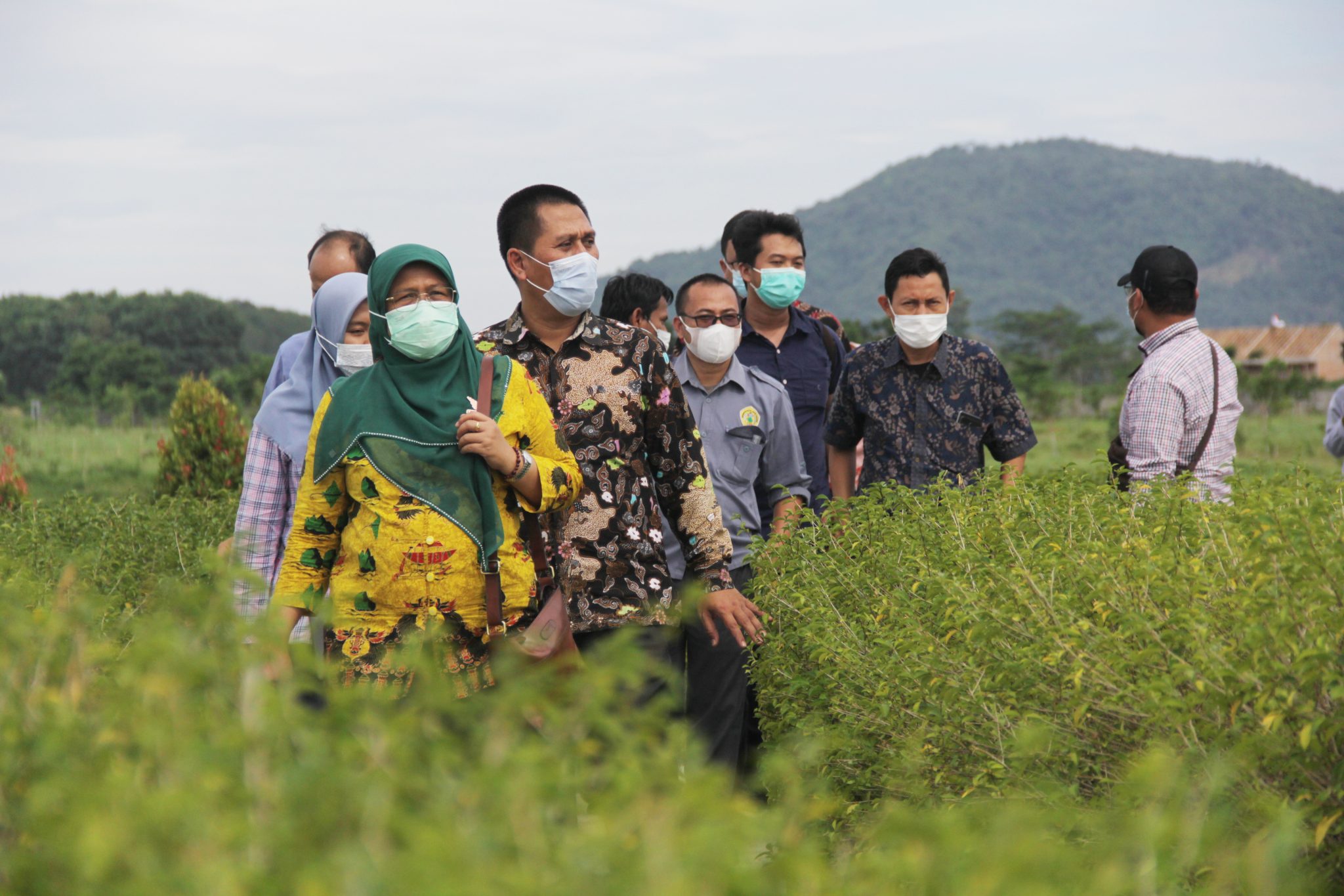 Tim Untirta Studi Banding Pembangunan Embung dan PLTS di ITERA - ITERA