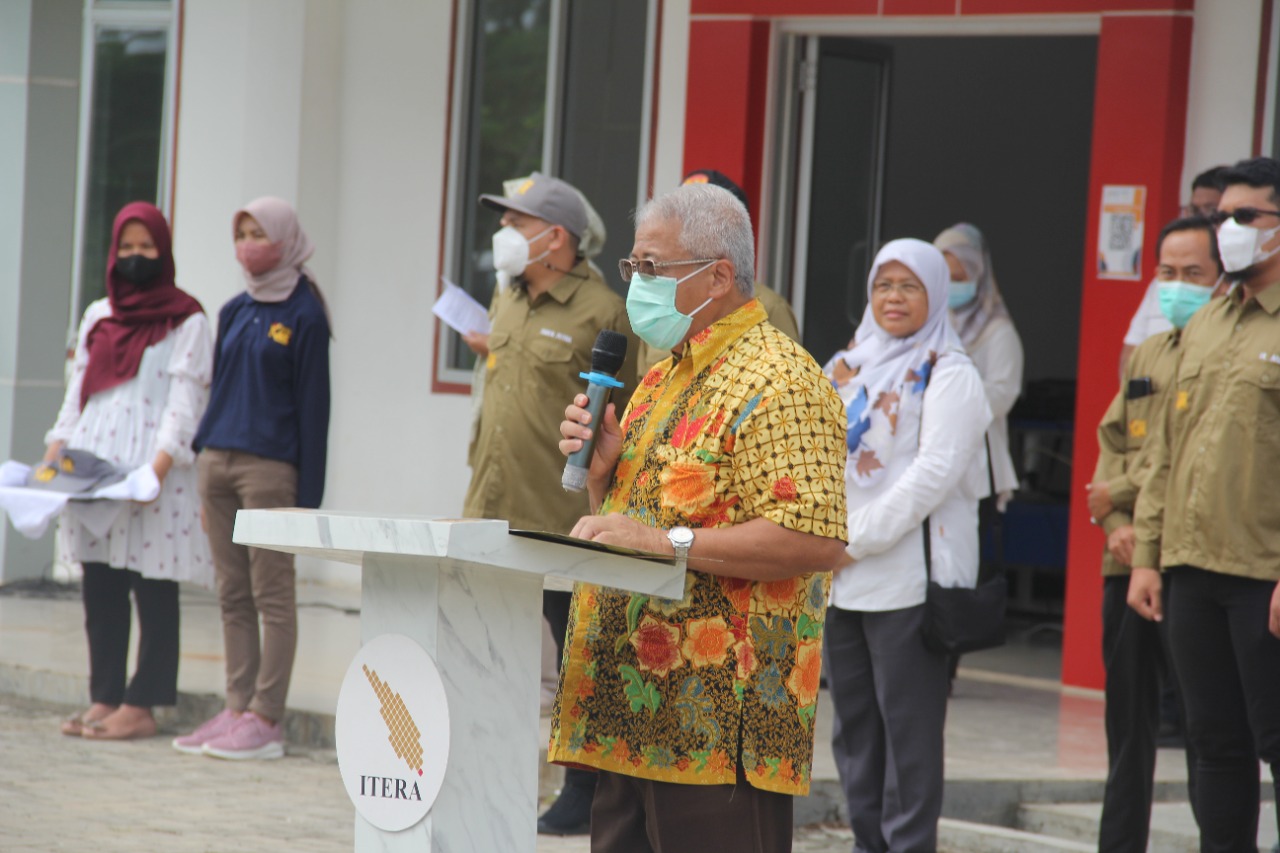 288 Mahasiswa ITERA Mengabdi Pada Masyarakat Melalui Program KKN - ITERA