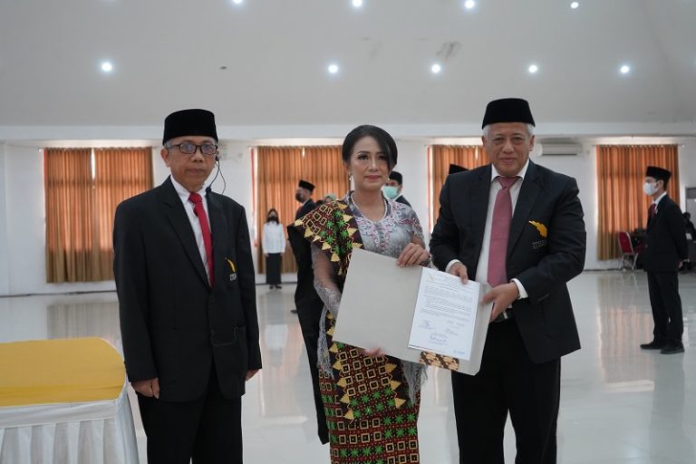 Rektor ITERA Lantik Wakil Rektor dan Pejabat Struktural Baru - ITERA