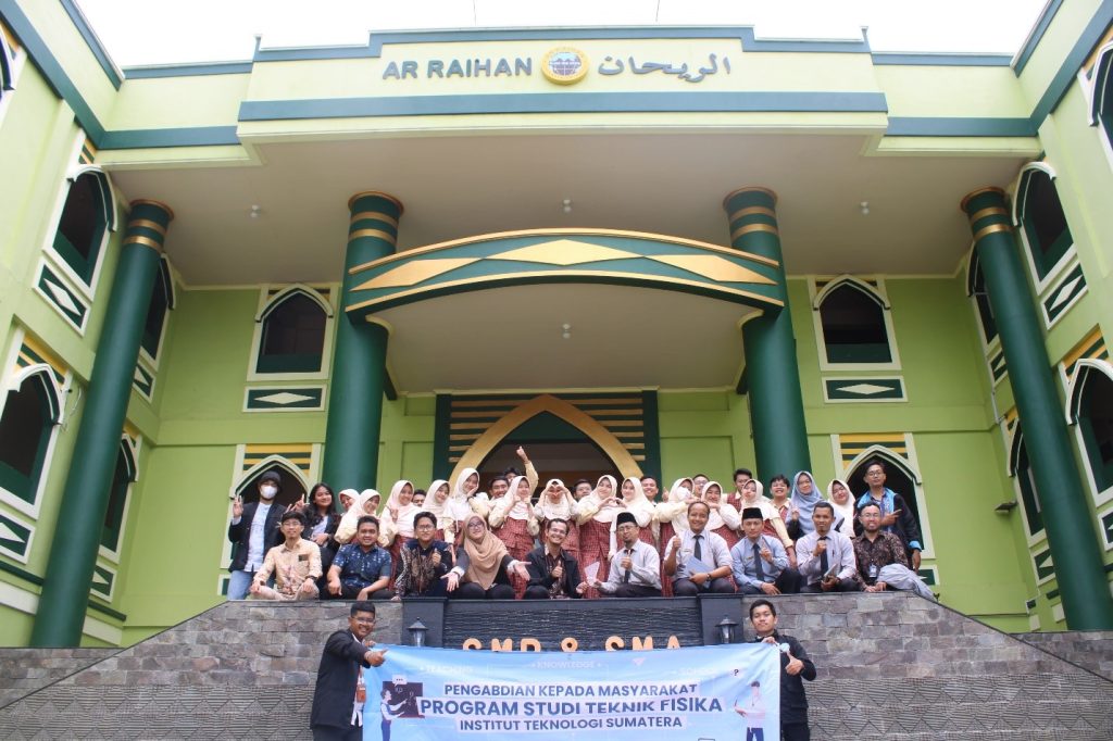 ITERA Beri Edukasi Nanoteknologi ke SMA IT Ar-Raihan Bandar Lampung - ITERA