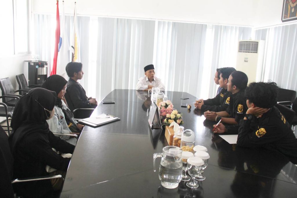 Diskusi Bersama KM ITERA Rektor Ajak Mahasiswa Kawal Kebijakan Kampus ...