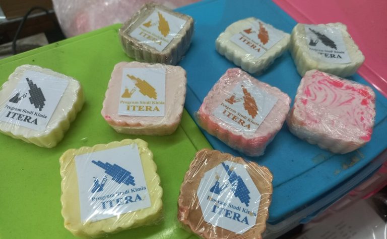 Dosen Kimia ITERA Kolaborasi dengan Dosen Berbagai Kampus Jawa Barat ...