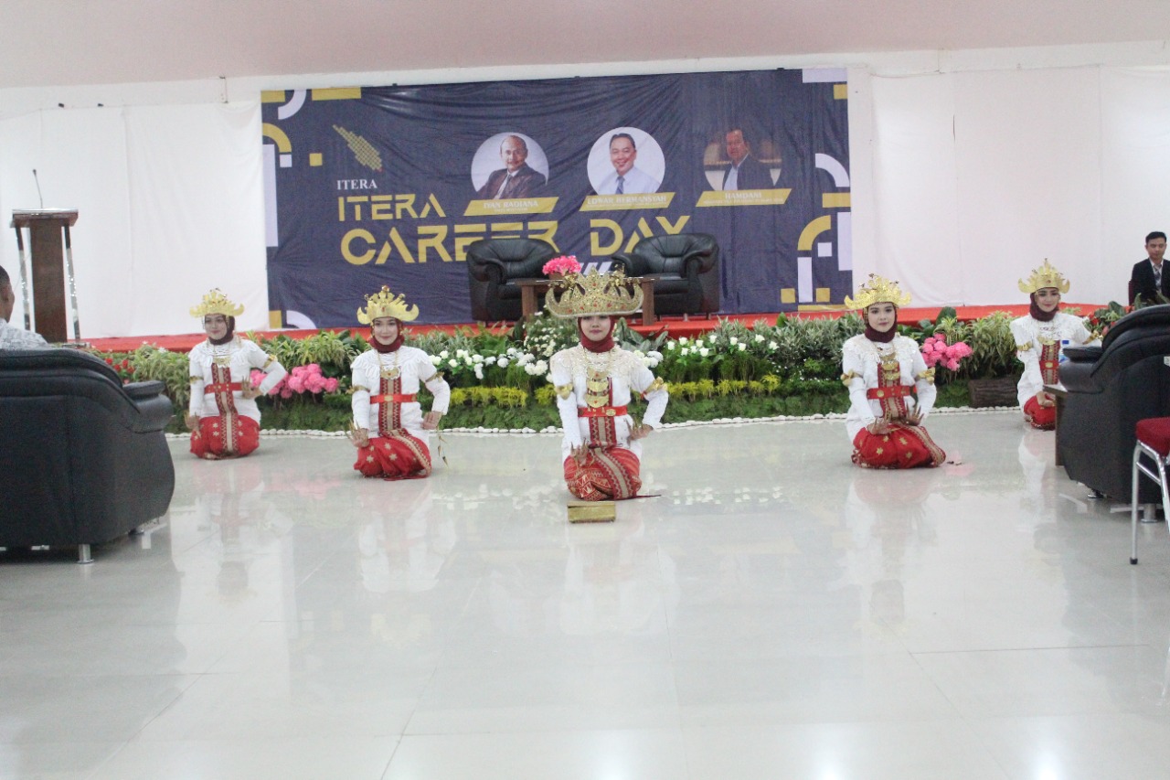 Fasilitasi Mahasiswa Masuk Dunia Kerja ITERA Gelar Carrier Day - ITERA
