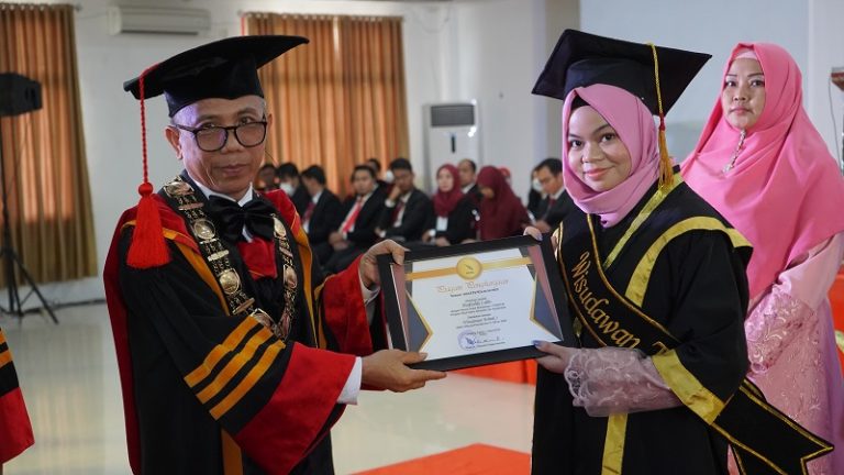 Perjuangan Para Wisudawan Terbaik dan Termuda ITERA - ITERA