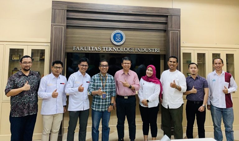 Tim ITERA Benchmarking Pengembangan Fakultas ke ITB dan Telkom ...