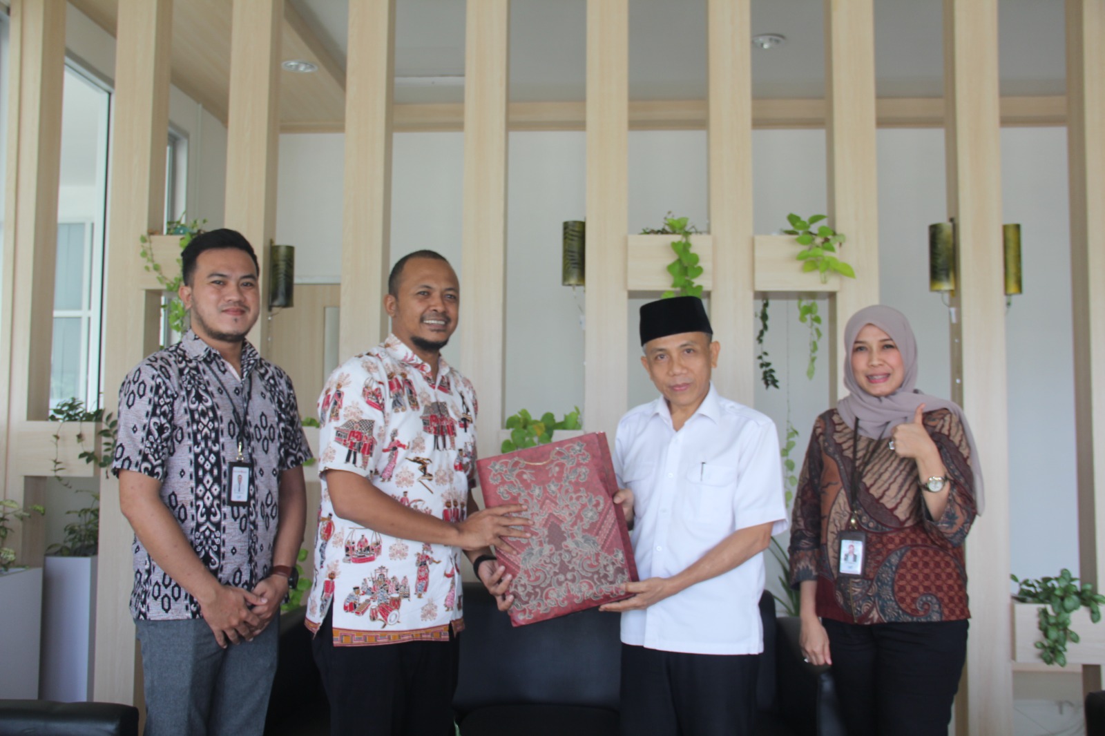 Bank DKI Cabang Lampung Jajaki Kerja Sama Beasiswa dengan ITERA - ITERA Bank DKI Cabang Lampung Jajaki Kerja Sama Beasiswa dengan ITERA - ITERA
