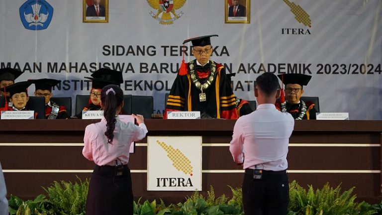 ITERA Resmi Kukuhkan 4.428 Mahasiswa Baru Tahun Akademik 2023 - 2024 ...