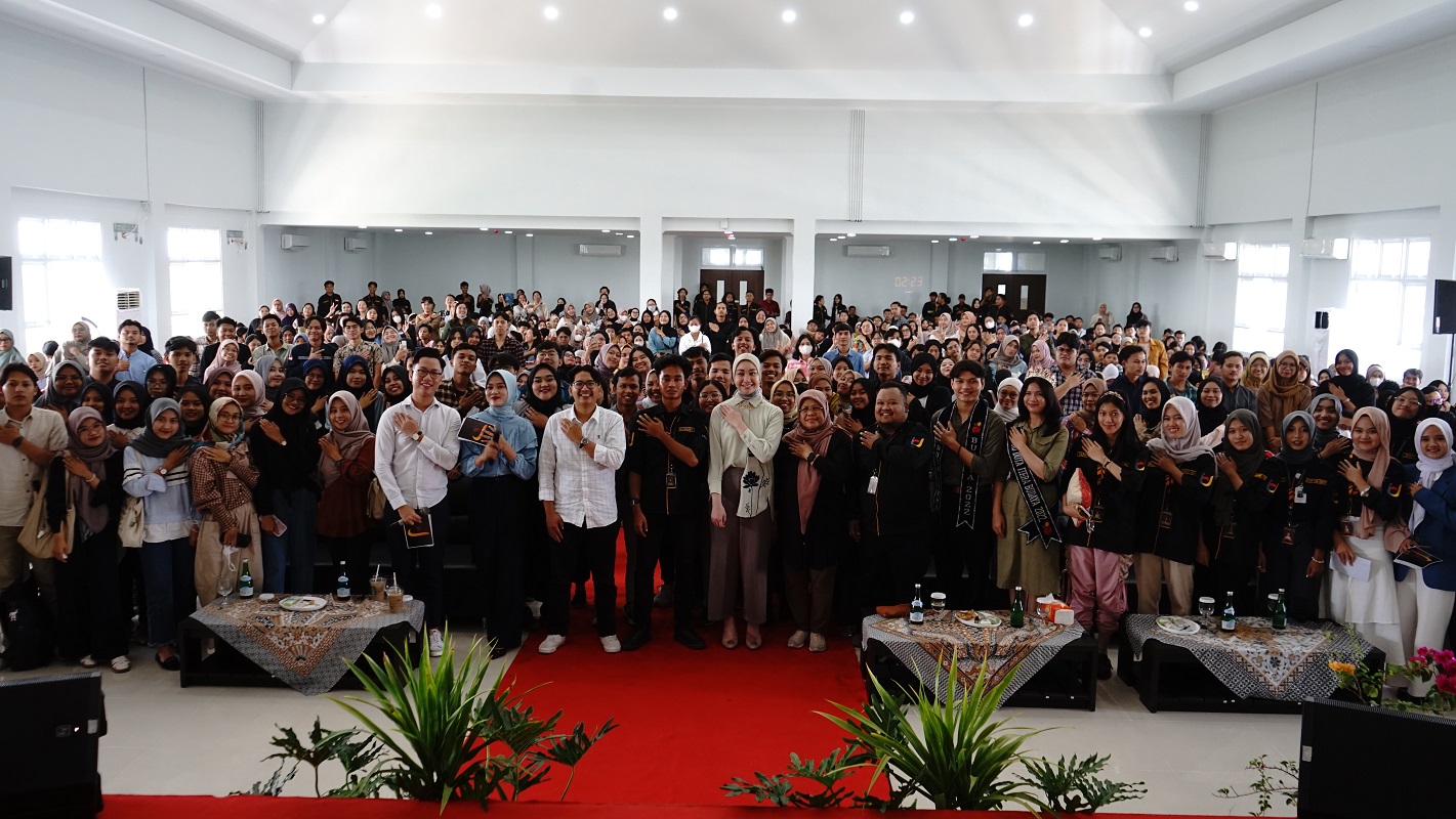 Kreator TikTok Vina Muliana Berbagi Kiat Mempersiapkan Karier di ITERA ...