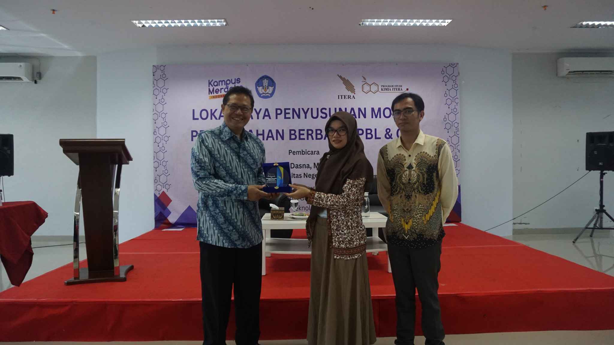 Prodi Kimia ITERA Selenggarakan Lokakarya Penyusunan Modul Perkuliahan ... Prodi Kimia ITERA Selenggarakan Lokakarya Penyusunan Modul Perkuliahan ...