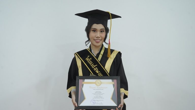 Aktif Ikuti Program MBKM Saat Kuliah, Ini Cerita Inspiratif Tiga Wisudawan Terbaik ITERA - ITERA