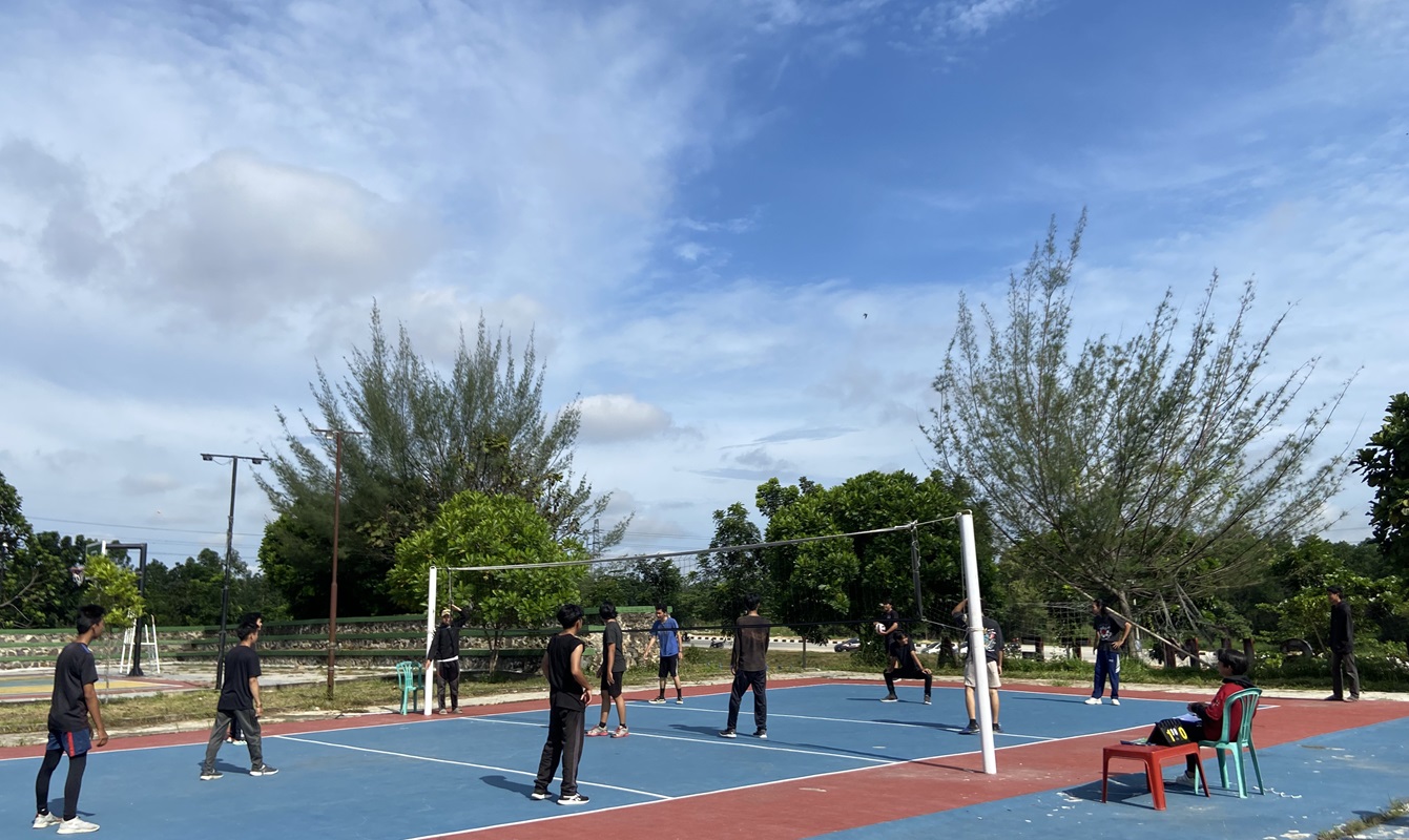 Parade Pakaian Tradisional Meriahkan Puncak Dies Natalis ke-6 Prodi SAP ...
