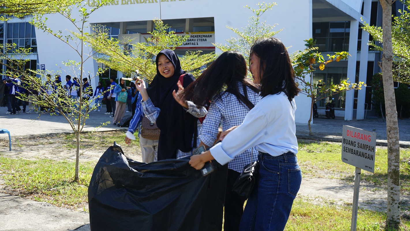 Itera Peringati World Cleanup Day, Selamatkan Bumi dari Sampah Plastik ...