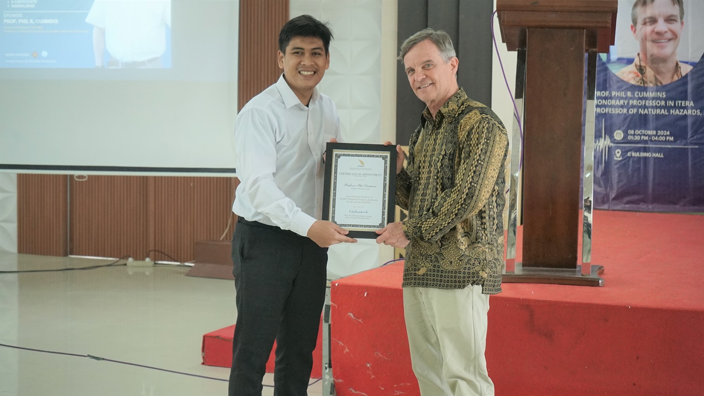 Hadirkan Honorary Professor dari Australian National University, Itera ...